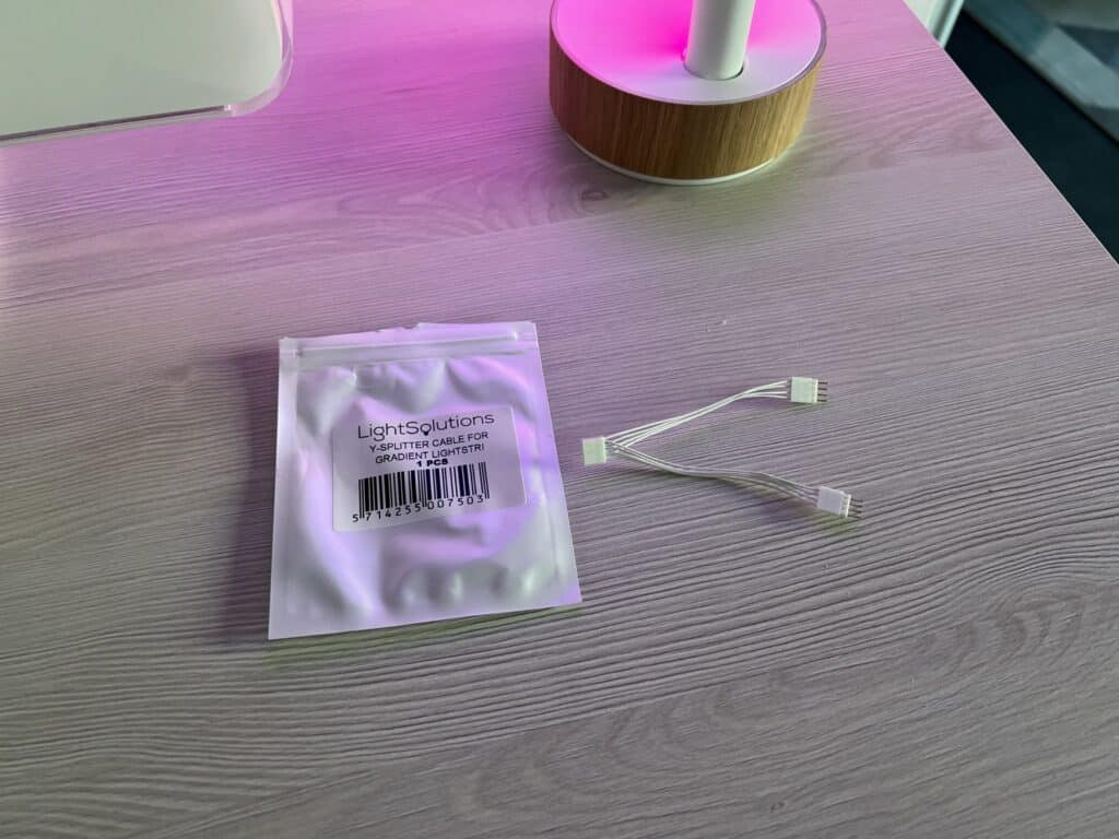 Controller-Kit und Y-Splitter für den Hue Ambiance Gradient Lightstrip ...